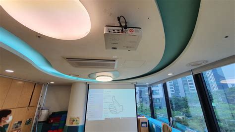 어린이집 4000안시 빔프로젝트 전동노출스크린100인치 시공 빔프로젝터 설치 사례 아솔컴퍼니