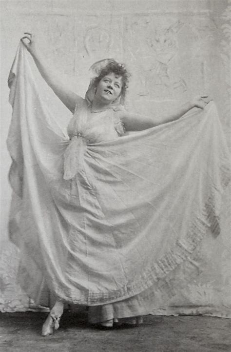 Loie Fuller Performance Art History Of Dance Dance