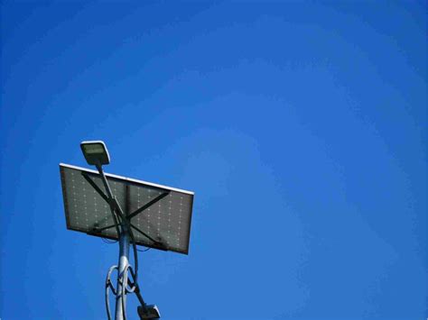 Perbandingan Lampu Pju Solar Cell Terbaik Atonergi