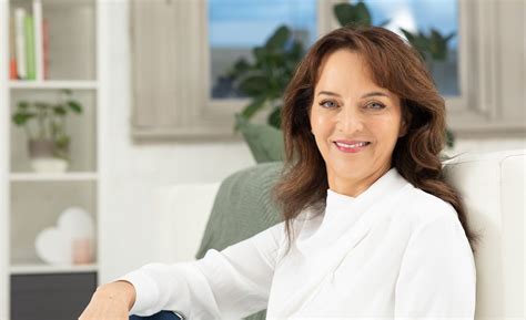 Home Dr Maria Mackey Look And Feel Great