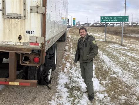 Dnr Officer Makes Unusual Stop On Iowa Roadway