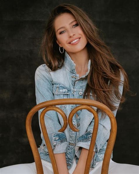 Yana Dobrovolskaya