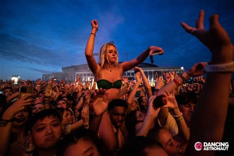 Crowd Dancing Astronaut