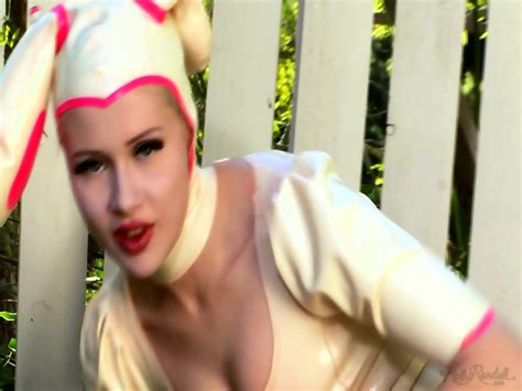 Latex Bunny Eporner