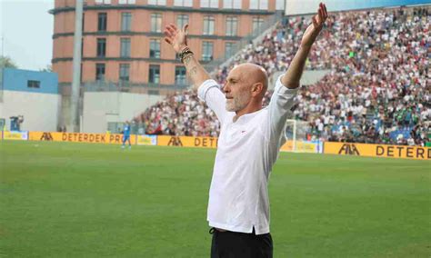 Pioli Lennesimo Traguardo Un Altro Importante Riconoscimento