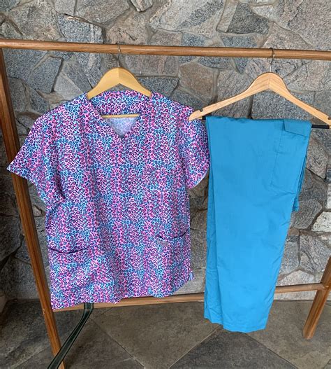 Regular V Neck Pattern Kams Komforts