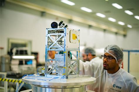 Effective Algorithm For Satellite Image Downlink Scheduling Problem In