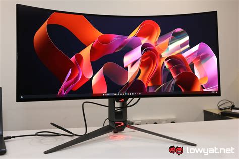 Asus Rog Swift Oled Pg Wcdm Lightning Review A Comfortable Curvy