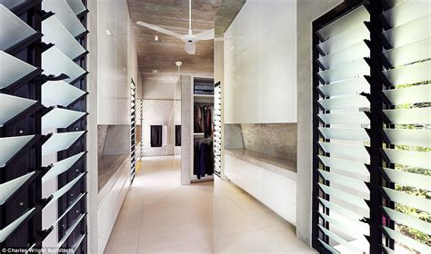 خانه ای درختی که برنده جایزه بهترین طراحی شد عکس