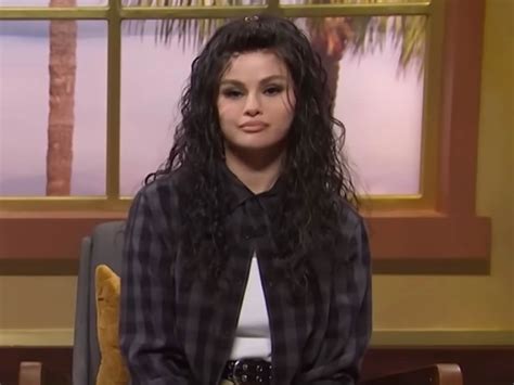 Selena Gomezs ‘snl Chola Skit Is Hella Funny