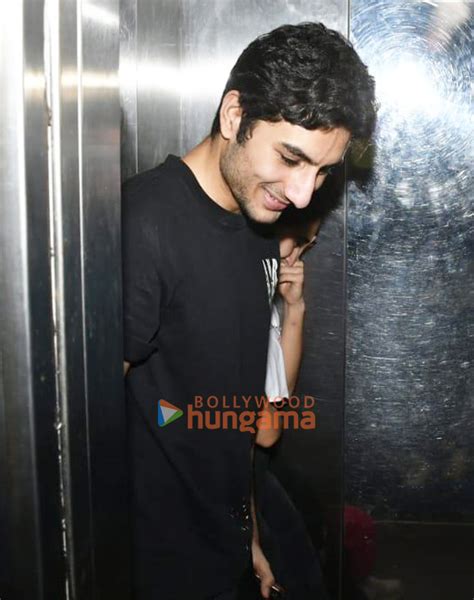 Photos Sara Ali Khan And Ibrahim Ali Khan Snapped In Juhu 1 Ibrahim