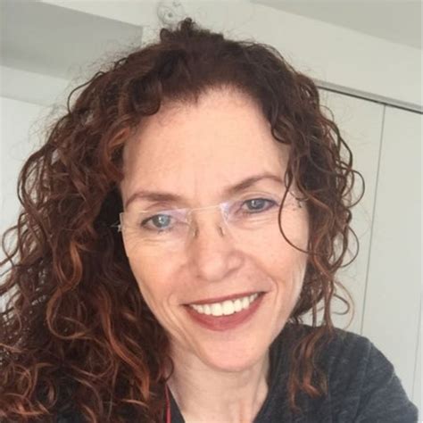 גבציק בליווי פסי Facebook Linktree