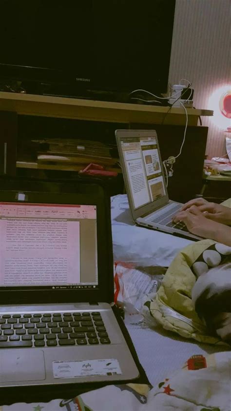 Homework Aesthetic Pastel Wallpaper Pastel Aesthetic Bedroom Setup