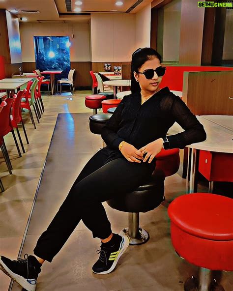 Monisha Vijay Wiki Biography Age Gallery Spouse And More