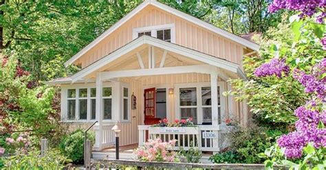 ეს ჩემი ოცნების სახლია მართალია ის პატარაა თუმცა მისი ინტერიერი აუცილებლად მოგხიბლავთ