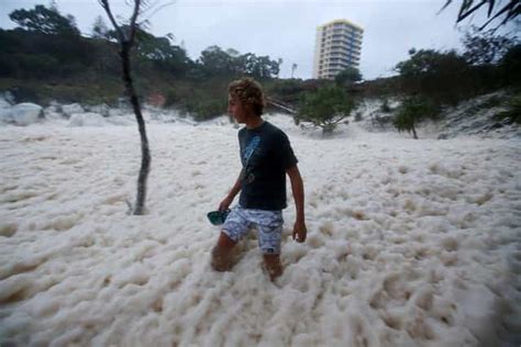 Cyclone Leaves Mooloolaba Covered In Foam Gagdaily News