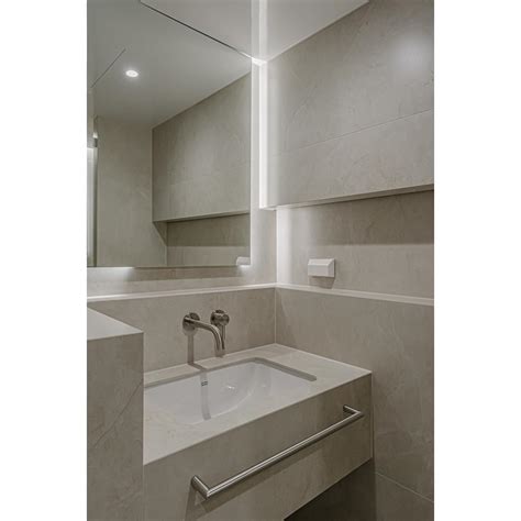 로티 인테리어디자인 하남인테리어•덕소인테리어•송파인테리어 삼성 인피니트냉장고와 꼭 맞게 사진에 담기지 않는 고급스러운 샹들리에 다산금강펜테리움2