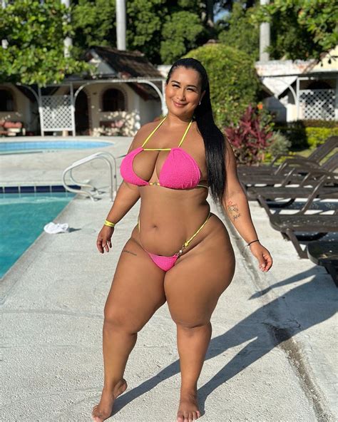 Yeraldin Lopez Free Nude Pics Galleries And More At Babepedia