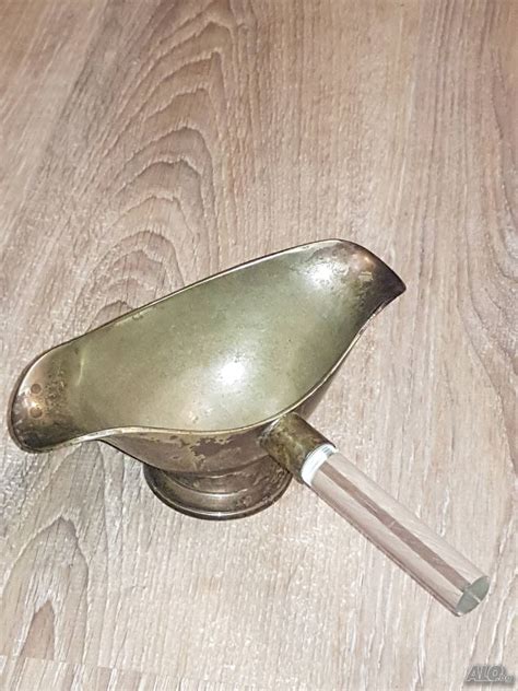 Старинна сосиера Антиквариат София Старинна метална сосиера височина 8см дължина