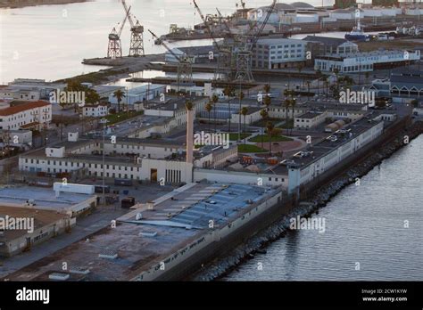 Los Angeles Ca Usa 1st May 2020 The Federal Correctional Institute