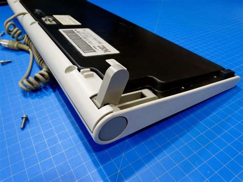 1984 Ibm Model F Keyboard 6110668 13 Dec 84 122 Key Clickykeyboards