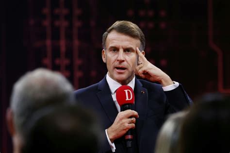 Emmanuel Macron Vient à Toulouse Sonner Le Tocsin Sur Les Réseaux Sociaux