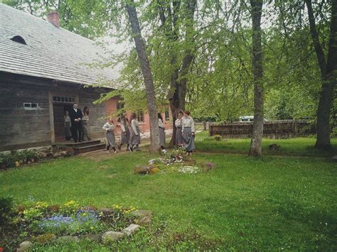 Muzejpedagoģiskā Nodarbība Ar Maizes Kuli Uz Skolu Latvijas Skolas Soma