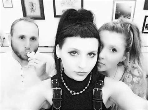 Пин от пользователя Mickey на доске Goth Girl Aesthetic