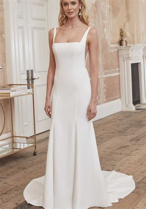 Square Neck Crepe Fit And Flare Bridal Gown Axel