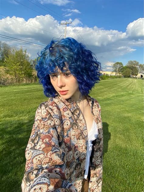 Pin By Cece Ellis On Hair ️ Short Blue Hair Bright Blue Hair Blue
