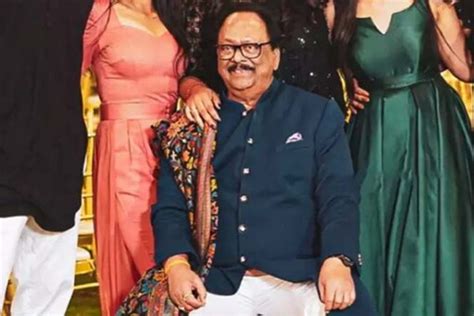 Krishnam Raju Wanted To See Nephew Prabhas Marry His Dreamgirl News18