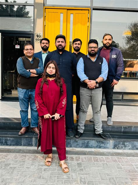 Qurat Ul Ain Rafiq On Linkedin Farewell Successmindset Readytomove Newbeginnings