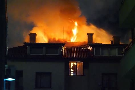 Среднощен огнен ад Пожар изпепели покъщнината на хора от Видинско