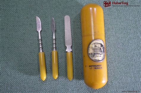 Купить Набор маникюрный в футляре Москва 3 предмета Карболит СССР в интернет аукционе