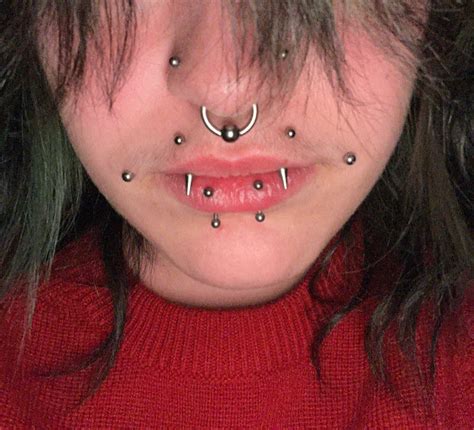 Piercings Piercings Faciais Piercings Na Boca Picada De Cobra