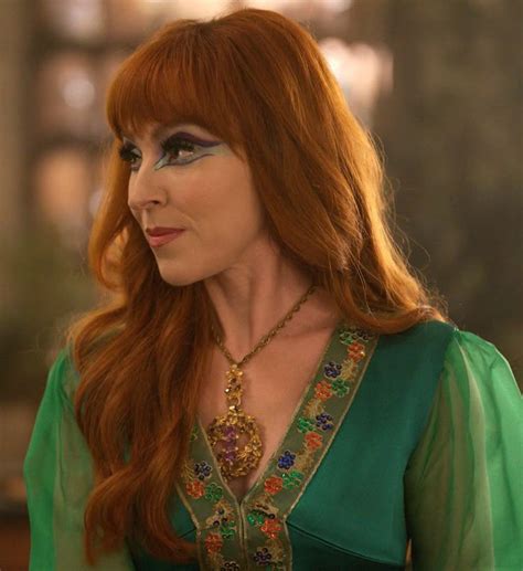 Rowena Macleod Sobrenatural Garotas Personagens
