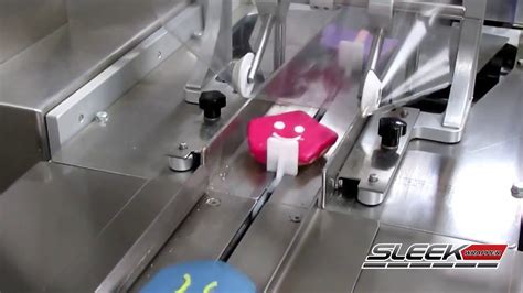 automatically flow wrap decorated cookies sleekwrapper 45