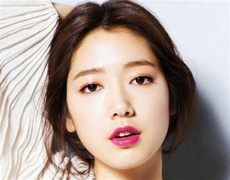 مدل های کره ای که با معروف ترین برند ها همکاری می کنند بت مارکت