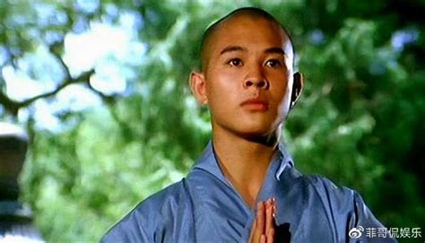 李连杰等知名演员失去国家一级演员称号，原因曝光引发关注！李连杰演员国籍新浪新闻