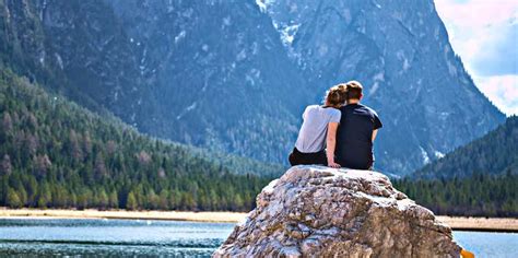 The 3 Zodiac Signs Who Get Back With An Ex During The Moon Conjunct Uranus On Sunday July 24