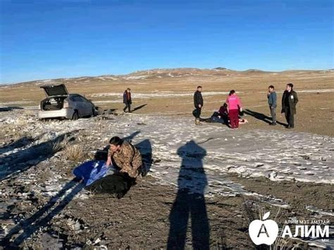 ШШГБ ын алба хаагчид зам тээврийн осолд өртсөн иргэдийг аварчээ