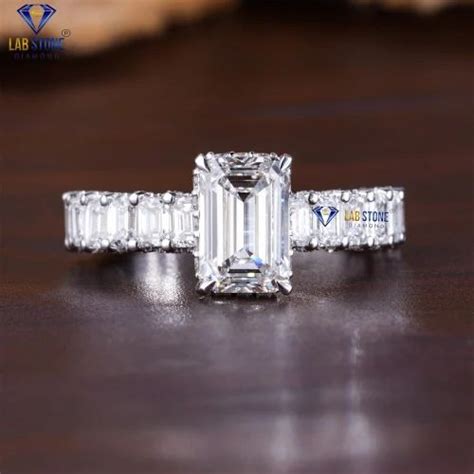 Exquisite Diamond Ring Made With Lab Grown Diamonds 18k White Gold For Womans By Lab Stone At