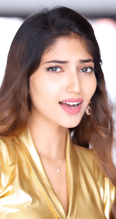 Angel Rai Hot Hd Still Images From Her Instagram Reel Rangelrai