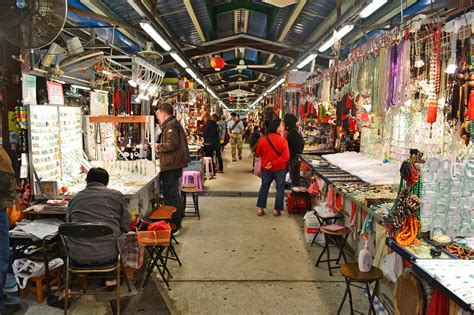 Jade Market Hong Kong Shopping Street In Kowloon Go Guides