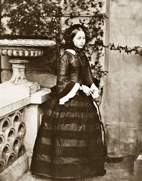 25 Fascinating Portraits Of Princess Alice Of The United Kingdom In The