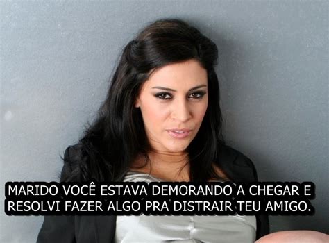 Esposa Fazendo Sala Pro Amigo