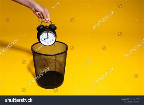 Clock Trash Images Stock Photos Vectors Shutterstock
