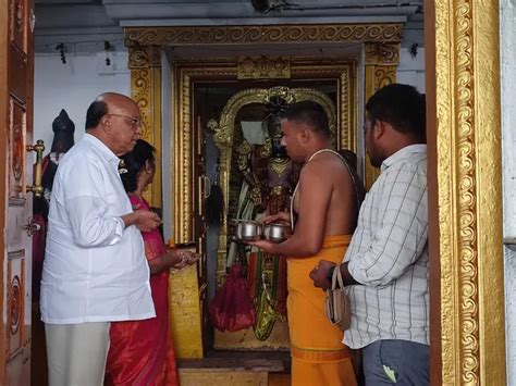 శ్రీ వెంకటేశ్వర స్వామి ఆలయం లో పూజలు