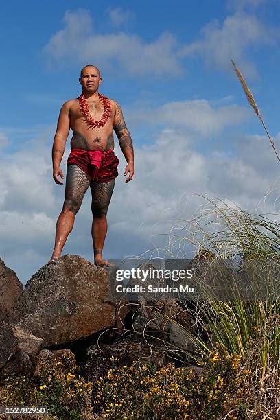 Samoan Tattoo Photos And Premium High Res Pictures Getty Images