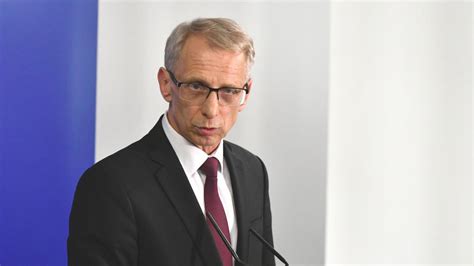 Образователният министър с първи коментар по казуса с НИМХ Новини бг